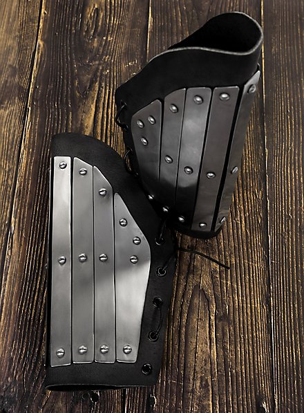 Steel bracers - Varangian - andracor.com