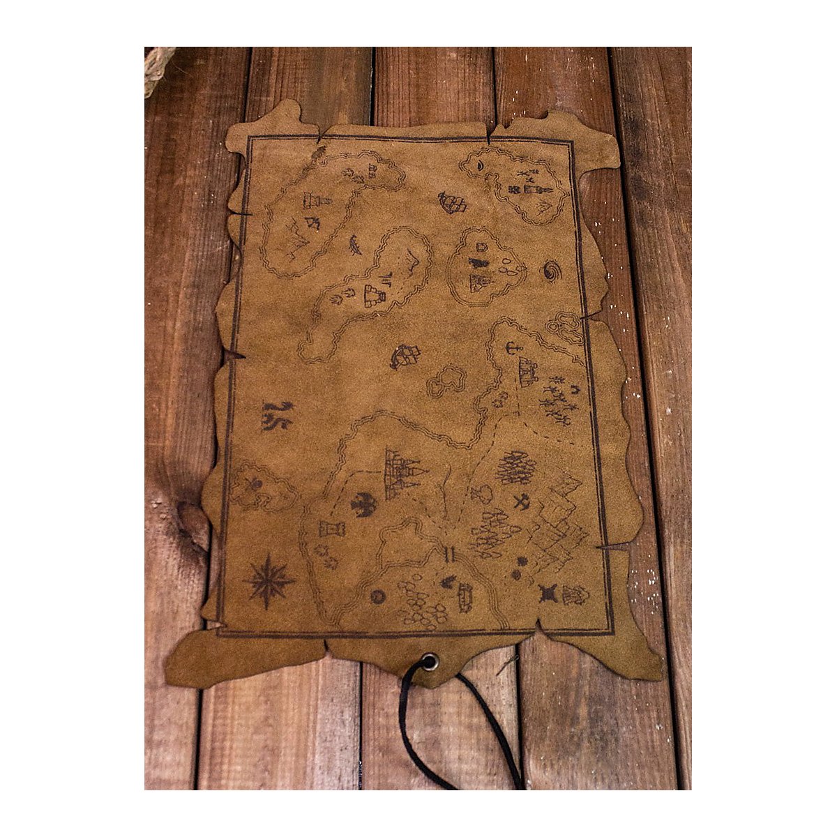 Fantasy leather map - Explorer - andracor.com