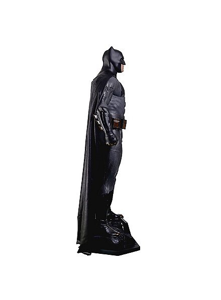Justice League - Batman Classic Life-Size Statue - maskworld.com