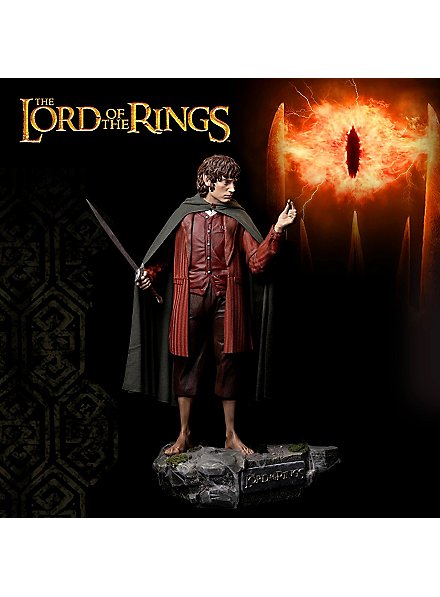The Lord of the Rings - Frodo Life-Size Statue - maskworld.com