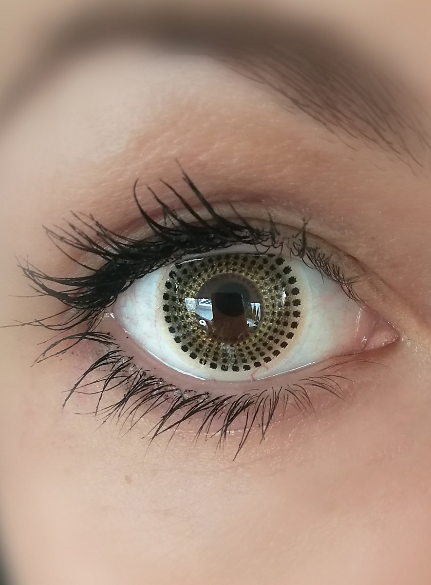 Amber Contact Lenses - maskworld.com