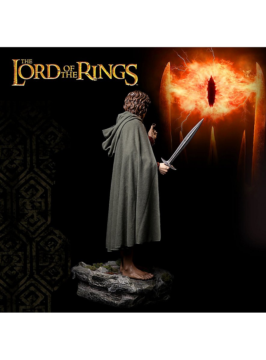 The Lord of the Rings - Frodo Life-Size Statue - maskworld.com