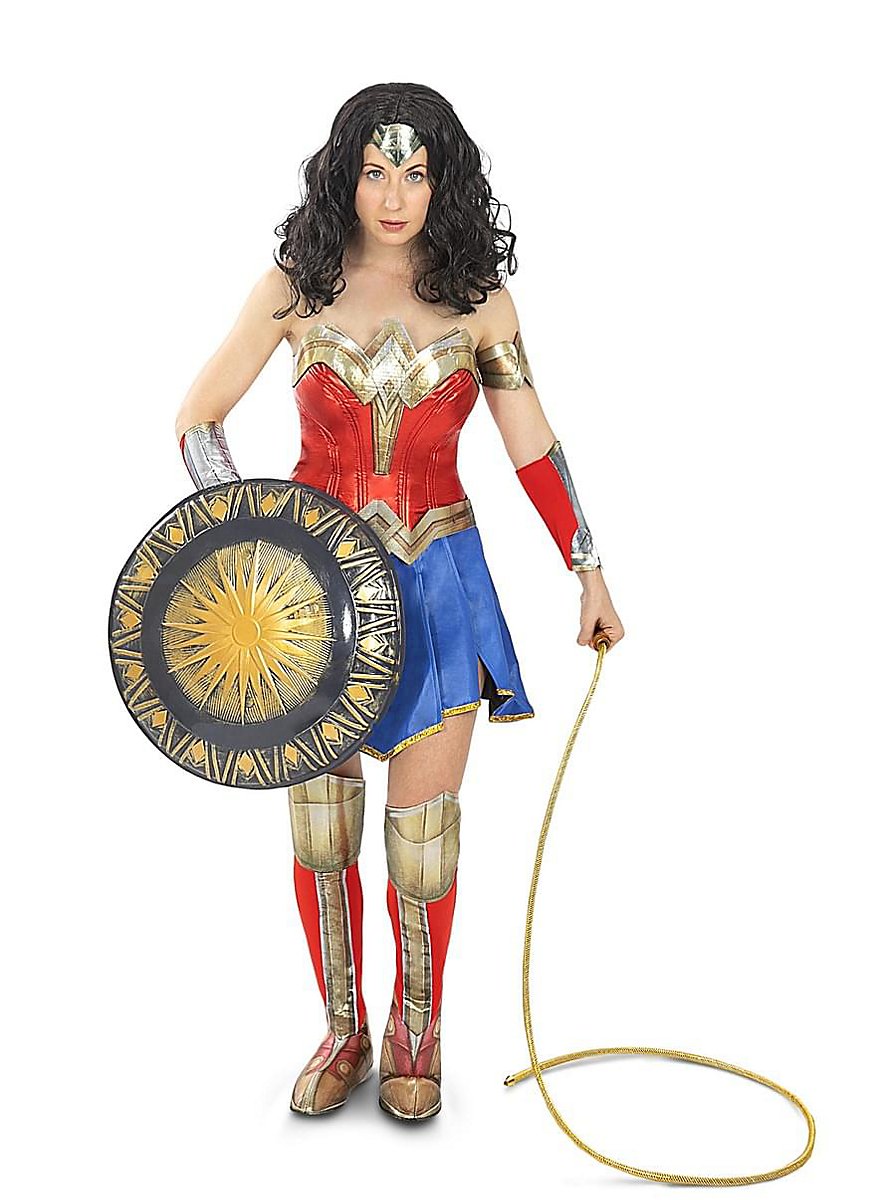 Wonder Woman Shield - maskworld.com