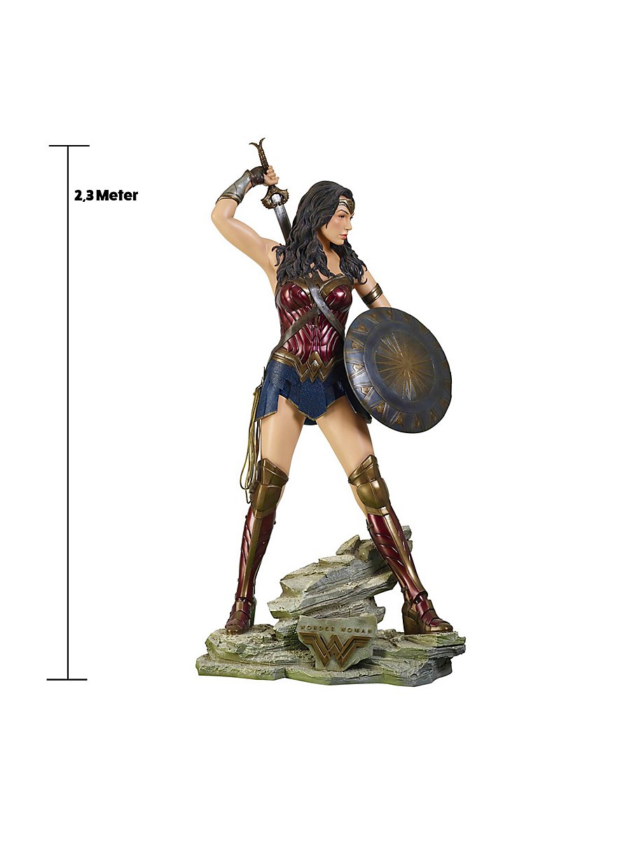 Wonder Woman - Wonder Woman Life-Size Figur - maskworld.com